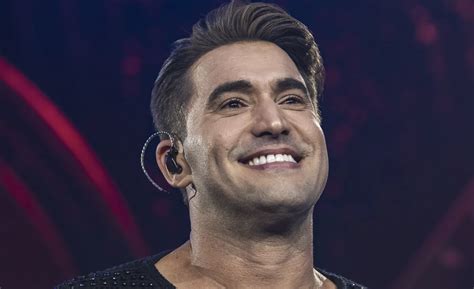 Tayrone Celebra 20 Anos De Carreira Com O Lançamento Do álbum Completo Tayrone Exclusivo” Nesta