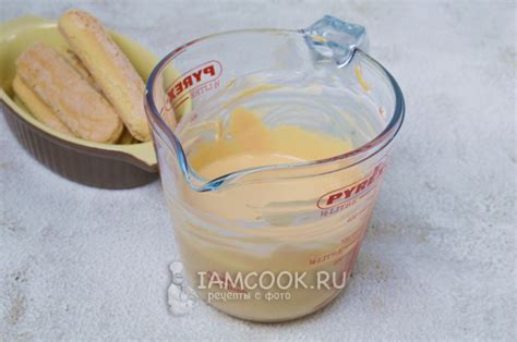 Чернослив с грецким орехом в сметане (десерт) — рецепт с фото пошагово