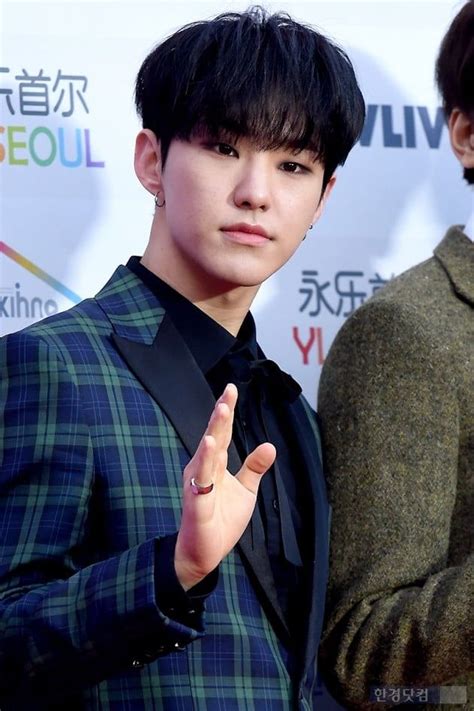 포토 세븐틴 호시 부드러운 손인사 가온차트뮤직어워즈 한경닷컴 포토 세븐틴 호시 부드러운 손인사 가온차트뮤직어워즈 한경닷컴