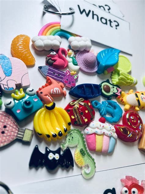 Trinkets And Cards Speech Therapy Mini Objects I Spy Objects Montessori Speech And Smile