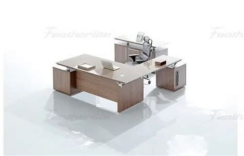 Wooden Featherlite Signature Cabin Executive Table For Office At Best Price In Bengaluru