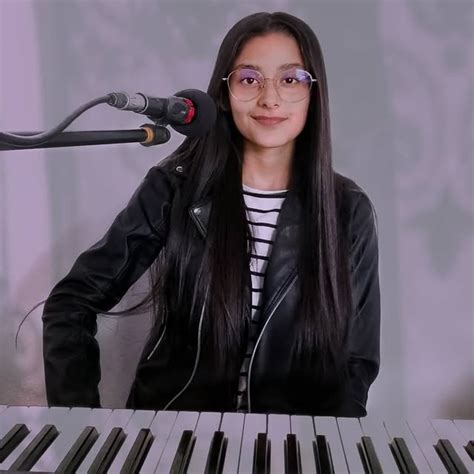 Itza Katherin Ortega Gonzalez Itza Ortega Threads Say More