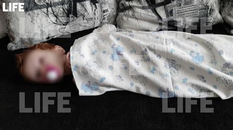 Взял на себя родительские функции Психолог рассказала как на старших детях отразится история