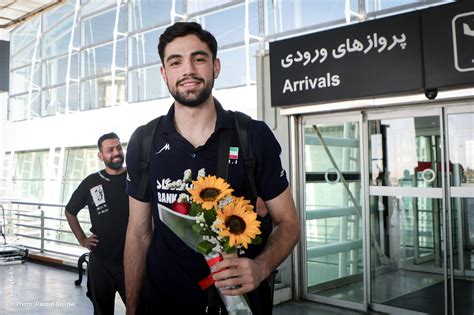 لیگ ملت‌های والیبال ۲۰۲۵ بازگشت تیم ملی والیبال به ایران عکس