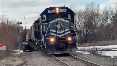 Lsrc 304 And Lsrc 4304 Northbound With 327 Youtube