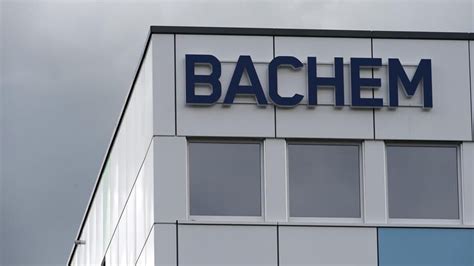 Bachem Pulverisiert Die Analystenschätzungen Finanz Und Wirtschaft