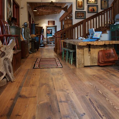 Wide Plank Wood Look Vinyl Flooring