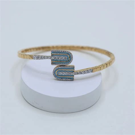Real Diamonds Round Turquoise U Shaped Cuff With Diamond Detailing 14kt