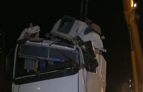 Энхтайваны гүүрний өндрийн хязгаарыг мөргөсөн осол гарав