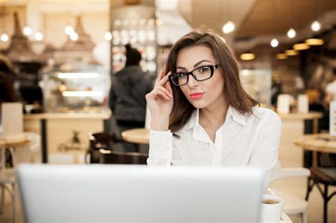 Взрослый бизнес фон красивый Бесплатное фото