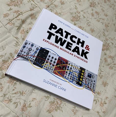 Patch And Tweak Exploring Modular Synthesis 도서 판매합니다