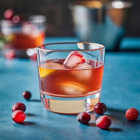 Premium Ai Image Closeup Of A Cape Cod Cocktail Or Vodka Cranberry On