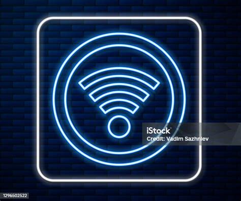 벽돌 벽 배경에 격리 빛나는 네온 라인 Wifi 무선 인터넷 네트워크 기호 아이콘 벡터 개념에 대한 스톡 벡터 아트 및 기타 이미지 개념 공유 개념 단체 Istock