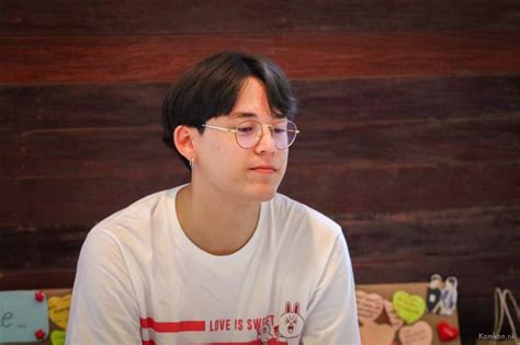 Pin Oleh D R E A M E R Di ♡ Gmm ♡ Cerita Tertawa Keluarga