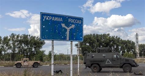 Зеленський і Сирський обговорили активні дії в Курській області Цензор НЕТ