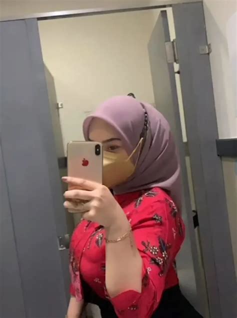 Misteri Bu Guru Salsa: Viral karena Video 5 Menit, Ini Fakta Terbaru! - Editor News