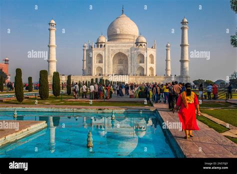 Taj Mahal Famous Building Of The Mughal Period Agra Agra Uttar