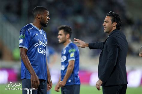 فرهاد مجیدی از همان جوانی در استقلال یک رهبر بود پیراهن آبی را خیلی