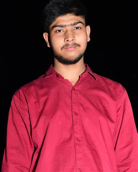 Aariz Hussain Aarizhussainshaikhsiddiqui • Instagram Photos And