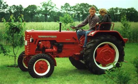 D 320