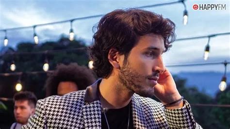 Sebasti N Yatra Protagonista De Un Desnudo Integral En Redes Sociales