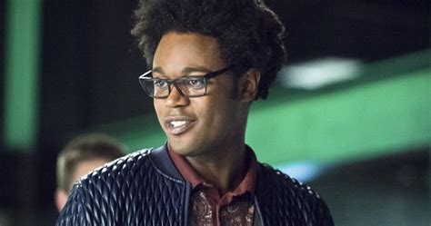 Arrow Season 5 Star Wants To Suit Up As Mr Terrific Arrow Season 4