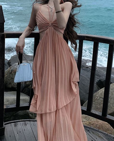 비치원피스 홀터넥 허리트임 쉬폰 주름 롱원피스 나시원피스 백트임 휴양지원피스 비치원피스 쉬폰원피스 신혼여행 여름휴가 바캉스 컨셉촬영 스냅사진 핑크롱원피스 보라색롱원피스