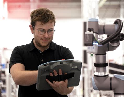 Human Robot Collaboration Cobots And Vision Sensor