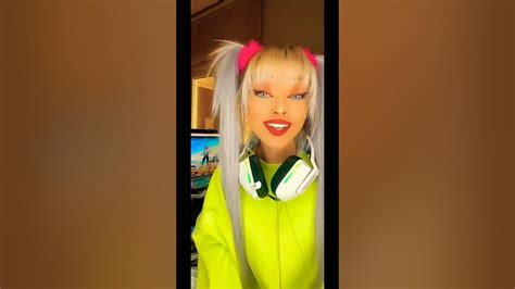 بنت اجنبيه 😍😍😍 ️ تسوي ترند ماما ياعيون ماما Youtube