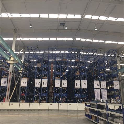 High Duty Automated Storage Retrieval Rack System Stacker Crane Pallet