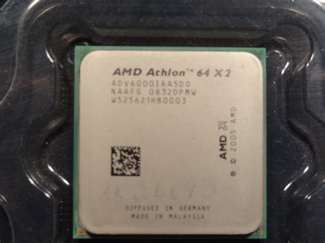 Amazon.com: AMD Athlon 64 X2 6000+ Dual Core 3.1 GHz ADV6000IAA5DO 89W ...