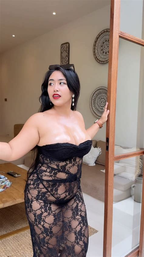 Kadek Dewi Novita Sari | Pikiran kalian apaan 🧠 | Instagram
