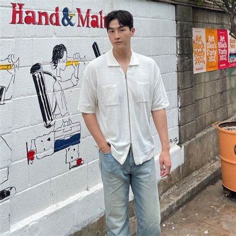 ปักพินโดย ‍ ใน J Cartí ในปี 2022