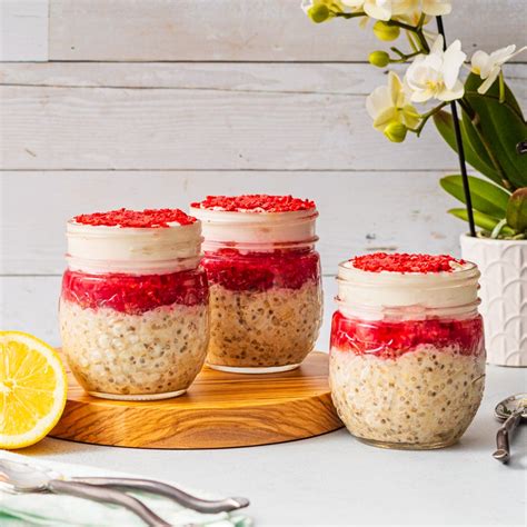 Lemon Raspberry Overnight Oats Splenda®
