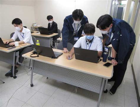 研修制度｜株式会社ユニス 高い技術力でコンピュータシステム及びソフトウェアの受託開発、製作
