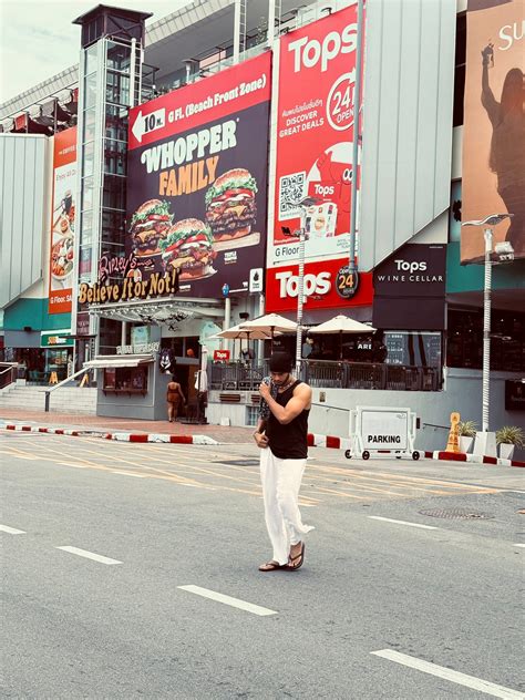 Arosh Khan Arosh Khan Added A New Photo