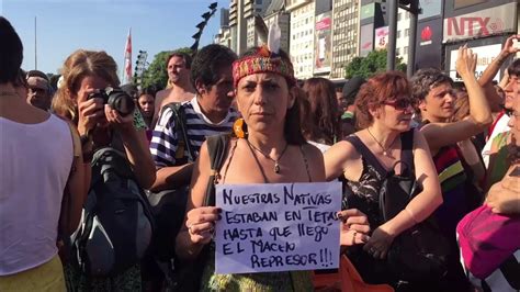 Realizan Tetazo En Argentina En Protesta Por Violencia De Machista Youtube
