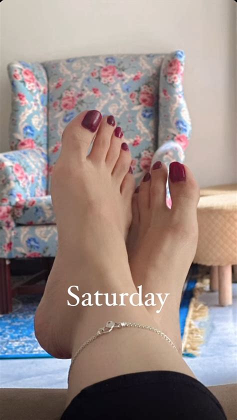 Iris Vatranas Feet