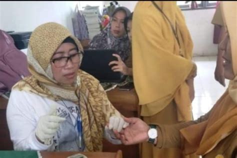 Pelaksanaan Posbindu Ptm Institusi Sekolah Smpn 1 Cimanggu Integrasi Dengan Pelayanan Kesehatan