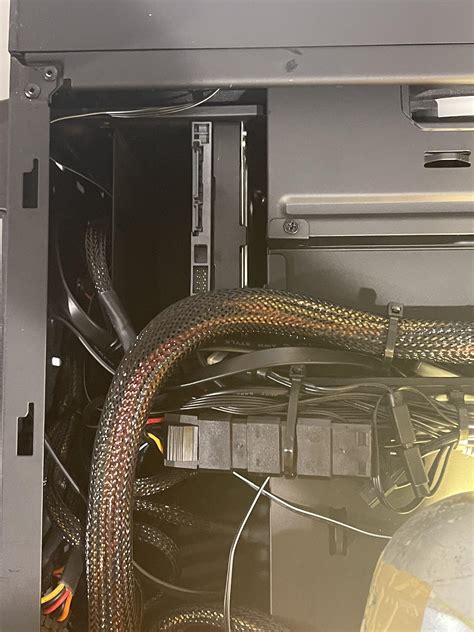 can i install new hdd without taking out old failing hdd while only