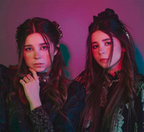 Manukian Twins Nebu Wiki Fandom