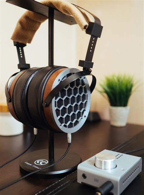 M1060 Dress Up R Headphones