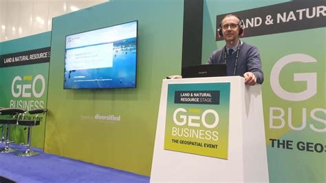 Flood Risk Mapping Using Augmented Reality Geosmart Information