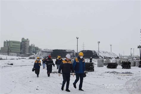 Нийслэлийн Ардчилсан нам ТТТ ХХК ийн сайжруулсан түлшний баруун үйлдвэрт ажиллалаа