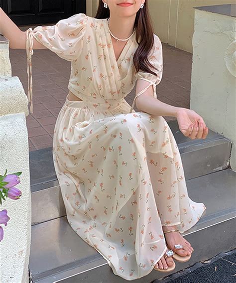 플라워 쉬폰 원피스 랩 브이넥 컷오프 주름 셔링 퍼프 반팔 반소매 리본 꽃무늬 A라인 미디원피스 러블리 샤랄라 하늘하늘