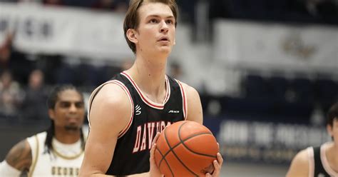 Davidson Transfer Reed Bailey Commits To Indiana Mens Basketball The Crimson Quarry