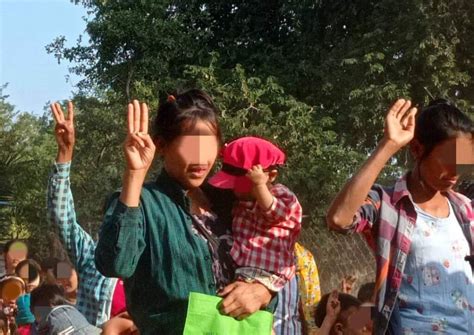 မြိုင်မြို့နယ် သပိတ် စစ်ကြောင်း ဖက်ဆစ် စစ်တပ် တော်လှန်ရေး ချီတက် ဆန္ဒပြ Khit Thit Media