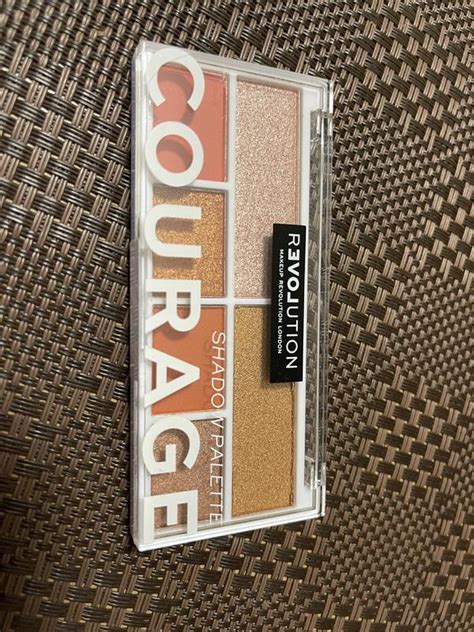 Палитра теней — цена 239 грн в каталоге Тени для век Купить товары для красоты и здоровья по