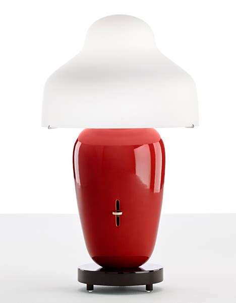 Jaime Hayón Designs Ceramic Lights For Parachilna