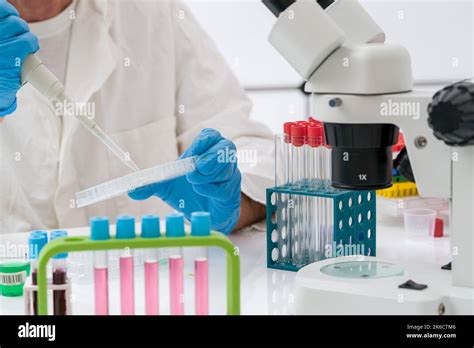 Experiment In The Genetic Laboratory For Growing Artificial Organs